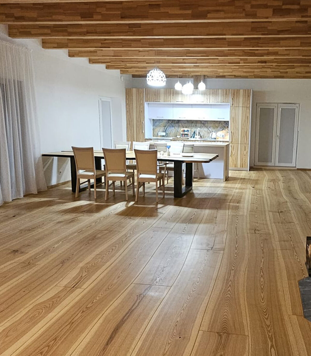 Curved Edge Flooring: Unveiling the Artistry of Engineered Hardwood ...